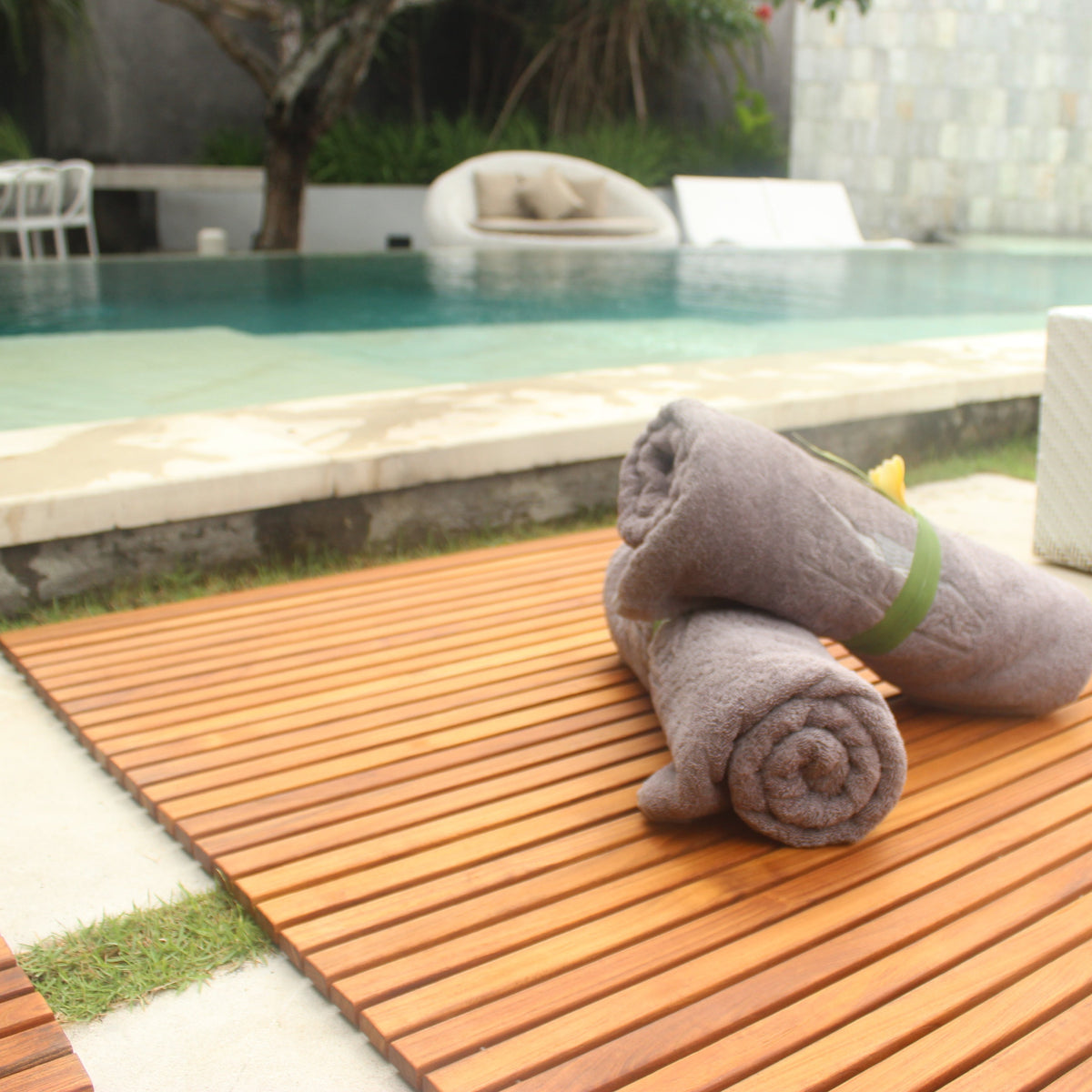 Spokane Extra Large Oiled Teak Shower and Bath String Mat with Rubber